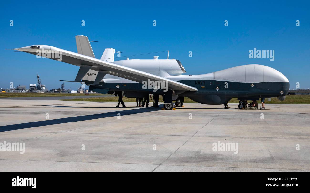 221014-N-KY668-1004 NAVAL STATION MAYPORT, Fla. - (Oct. 14, 2022) - An ...