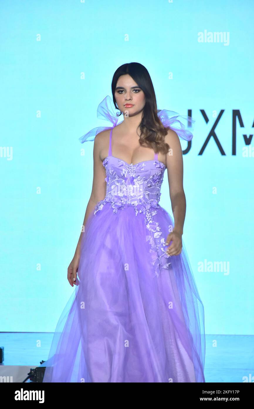 Jvmodel hi-res stock photography and images - Alamy