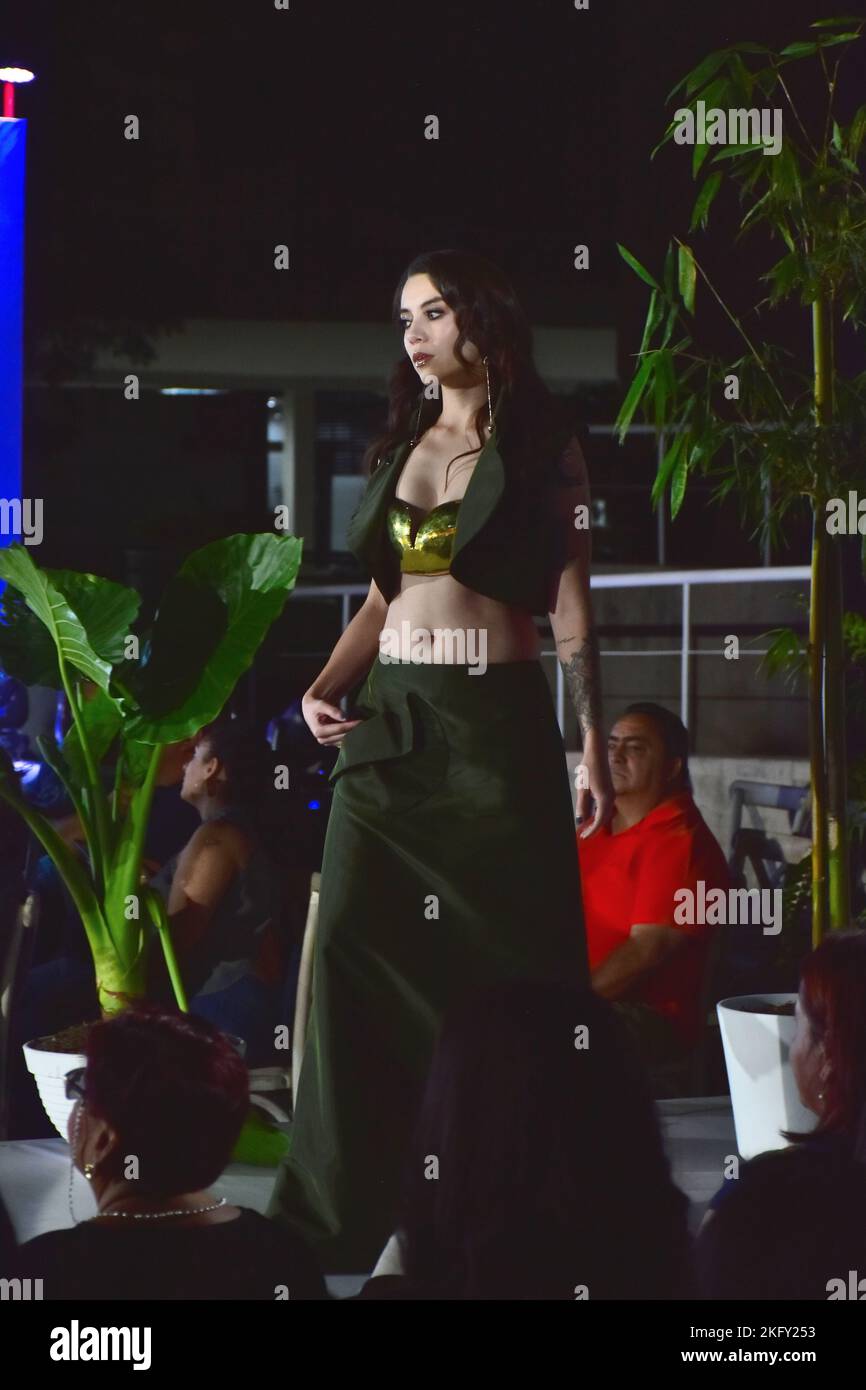 Jvmodel hi-res stock photography and images - Alamy