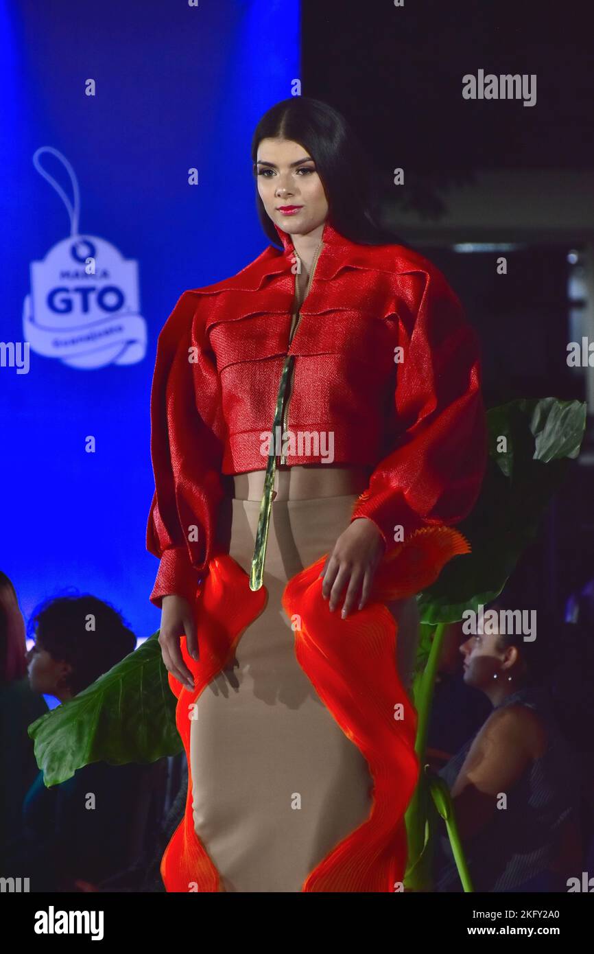 Jvmodel hi-res stock photography and images - Alamy