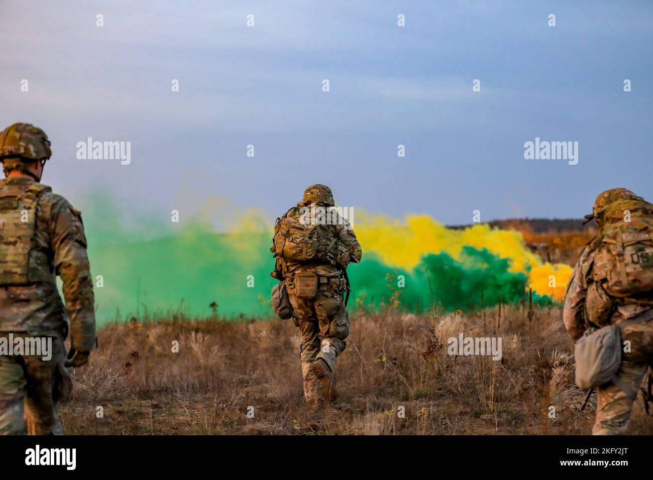 U.S. Army Soldiers with Cutthroat Company, 1st Battalion, 66th Armor ...
