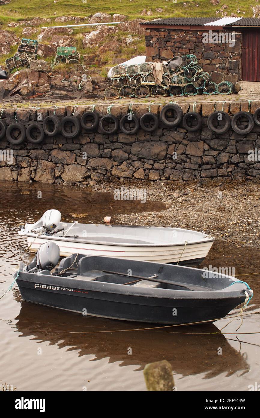 Small boats motor across hi-res stock photography and images - Alamy