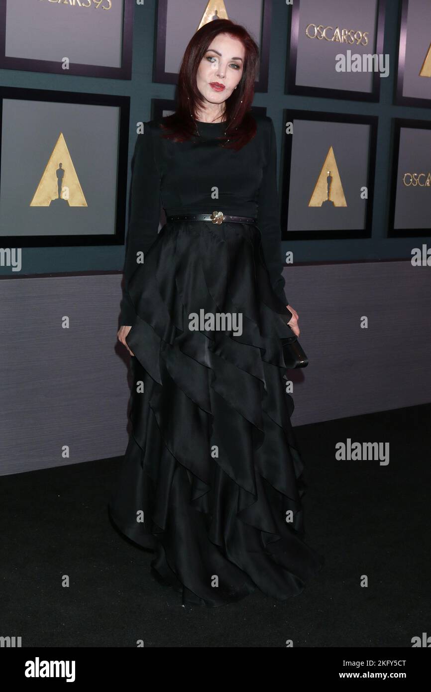 LOS ANGELES - NOV 19: Priscilla Presley at the 13th Governors Awards at ...