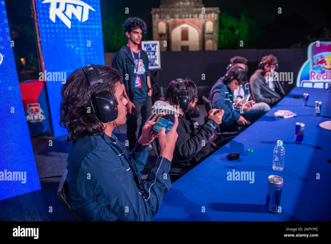 New Delhi, India. 20th Nov, 2022. Group of Indian Esports Gamer compete ...