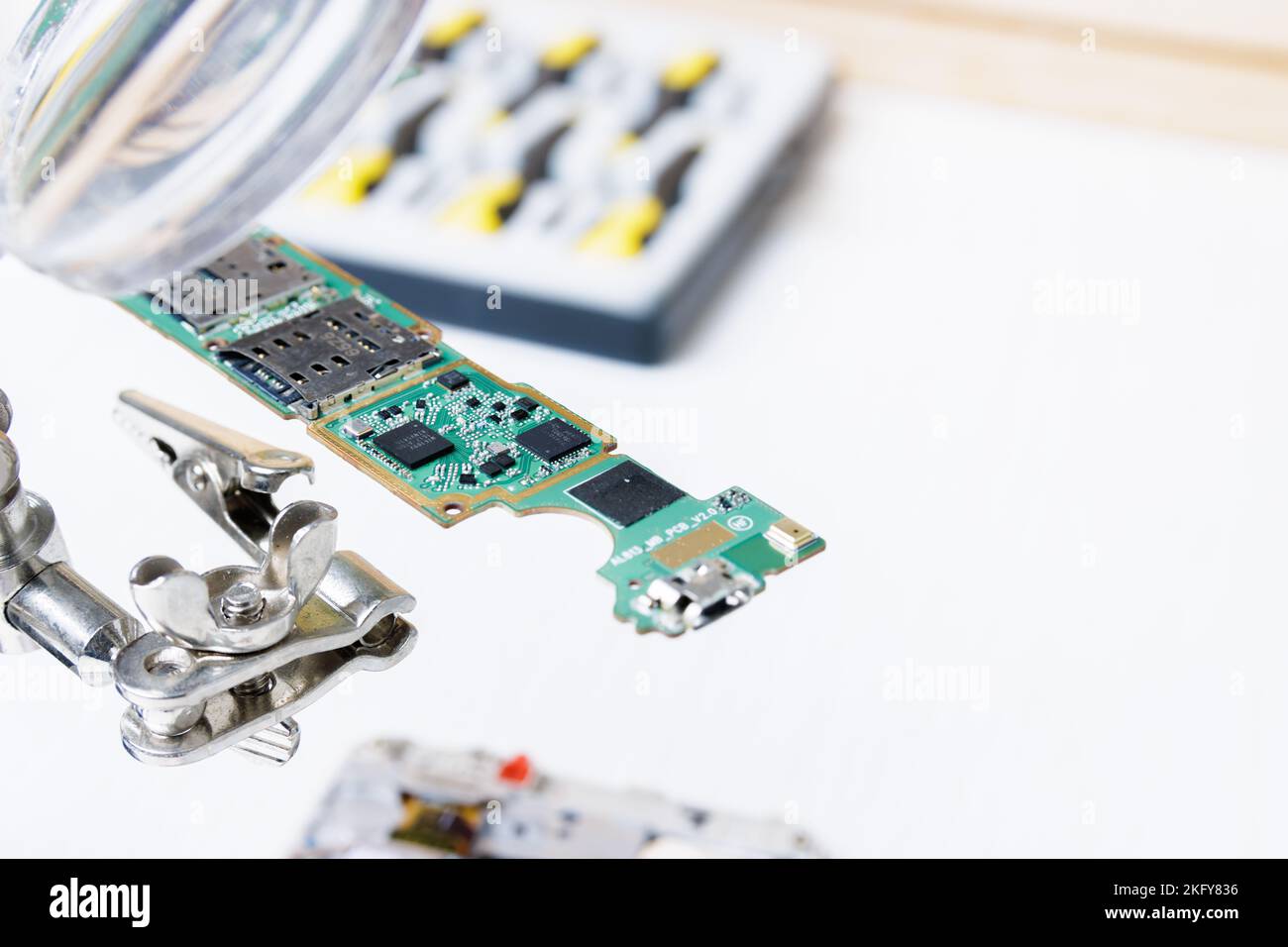 Mobile phone plate repair. Smart phone interior Stock Photo - Alamy