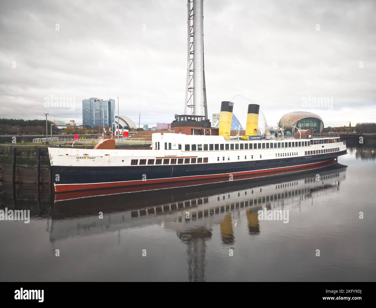 Queen Mary Ship on the River Clyde at the Glasgow Science Centre Stock ...