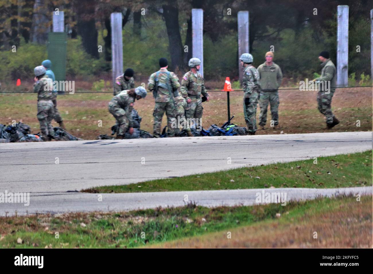 Army ROTC cadets with the University of Wisconsin-Madison hold training ...