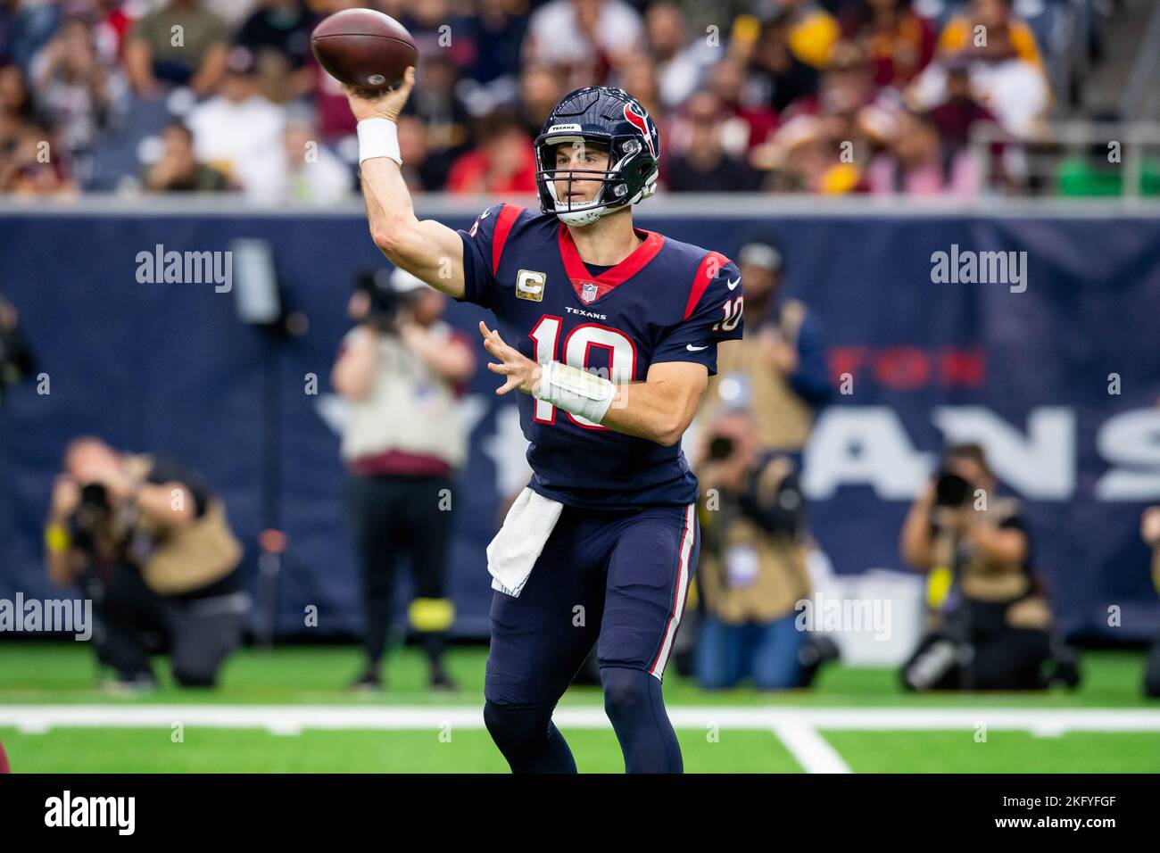Houston, TX, USA. 20th Nov, 2022. Houston Texans quarterback Davis ...