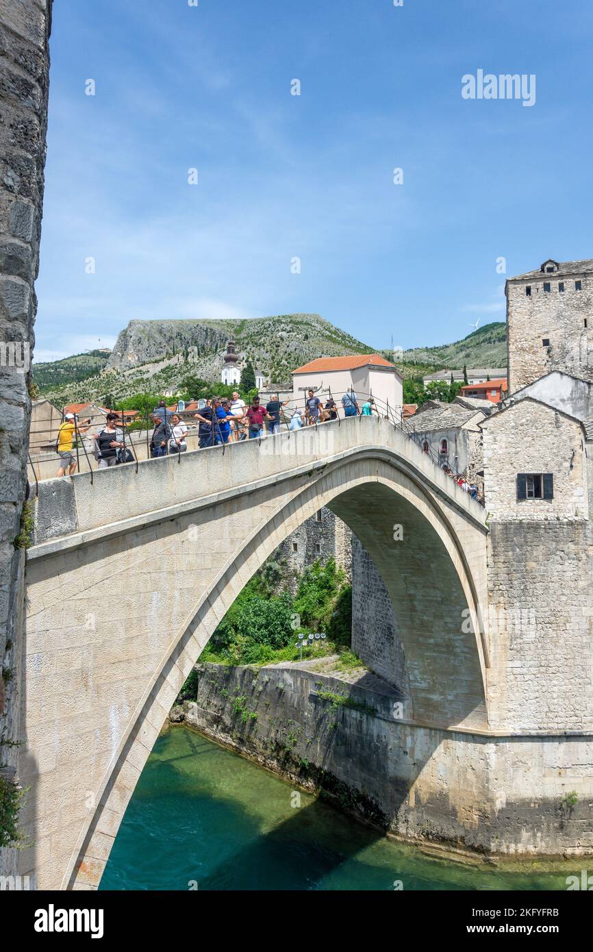 Stari Most (Mosta Bridge) over River Neretva, Old Town, Mostar, Bosnia ...