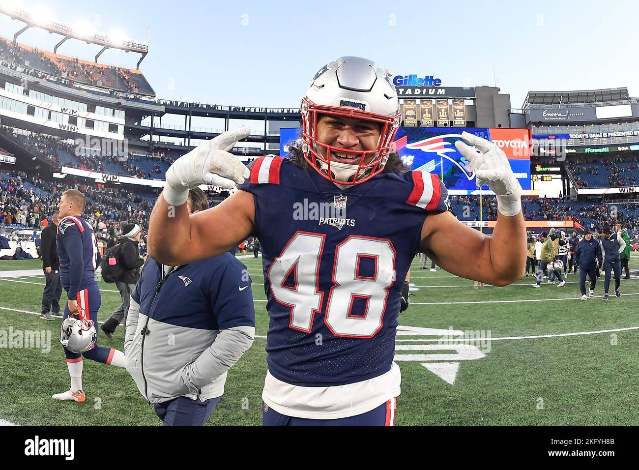 November 20, 2022: New England Patriots linebacker Jahlani Tavai (48 ...