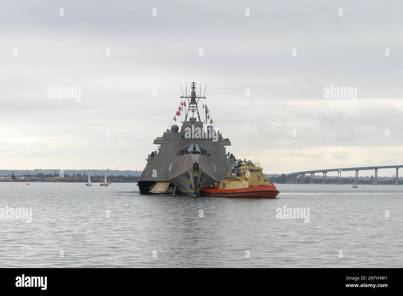 221015-N-ZS023-1022 SAN DIEGO (Oct 15, 2022) Independence-variant ...