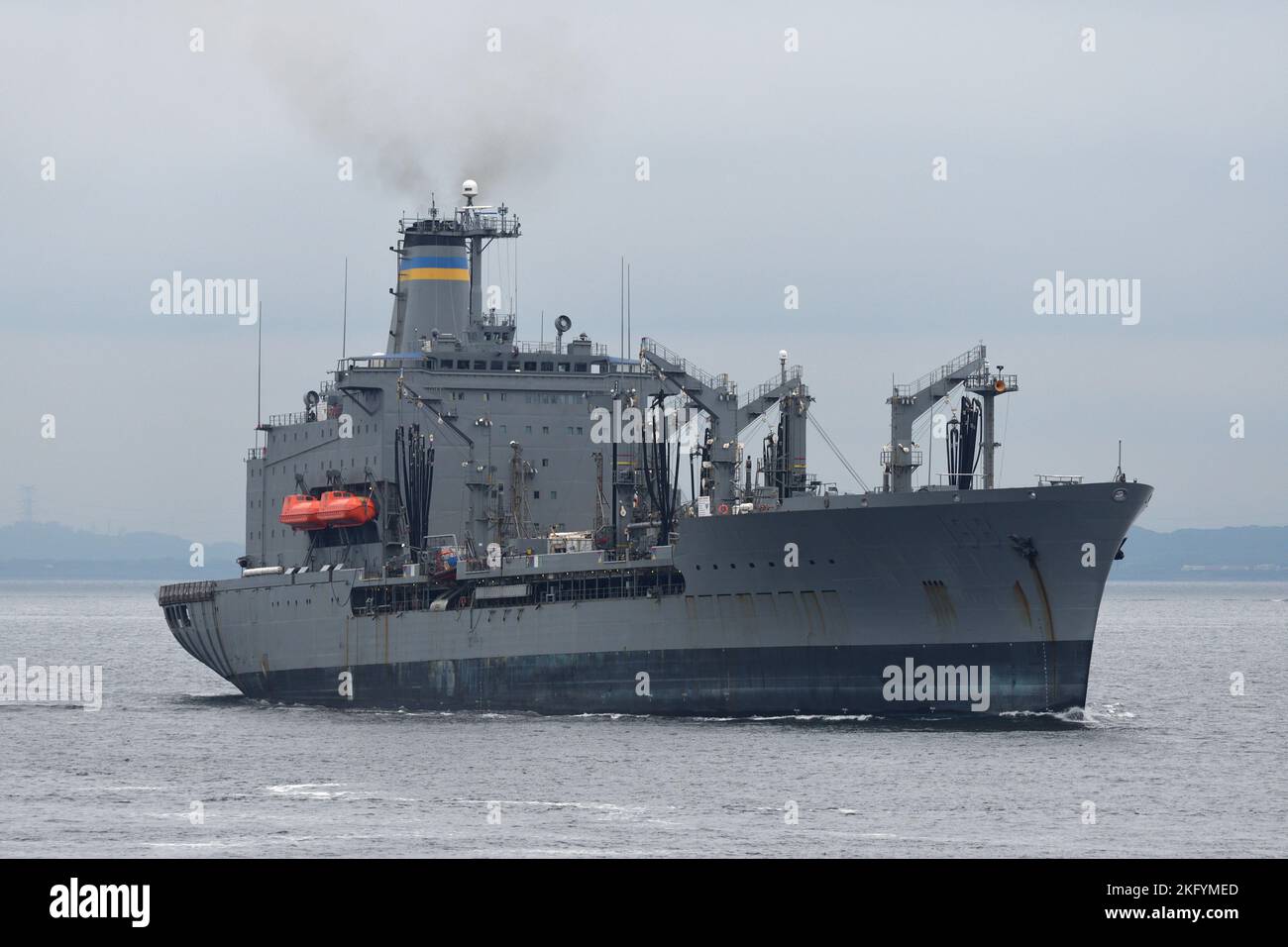 Henry j kaiser class replenishment oiler hi-res stock photography and ...