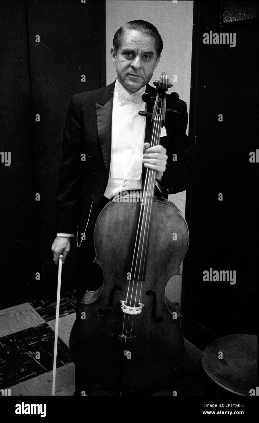 Stern istomin rose trio hi-res stock photography and images - Alamy