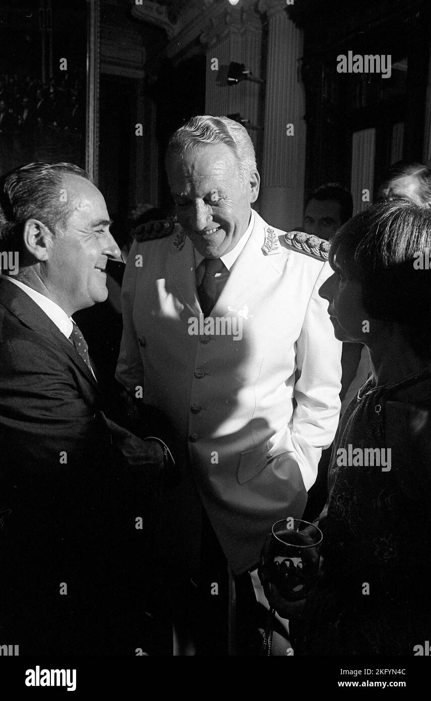 Leopoldo galtieri Black and White Stock Photos & Images - Alamy
