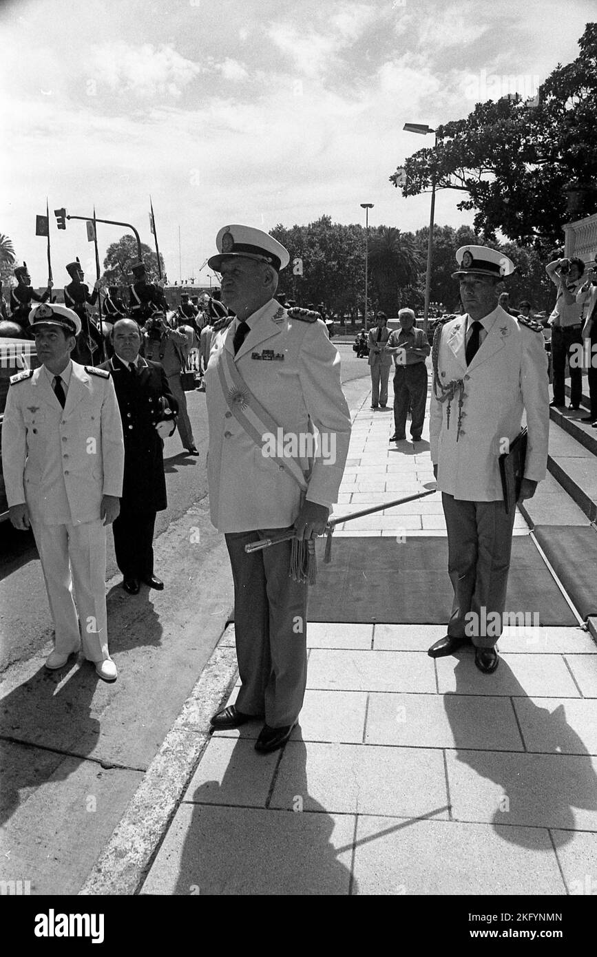 Argentine General Leopoldo Fortunato Galtieri at the Casa Rosada ...