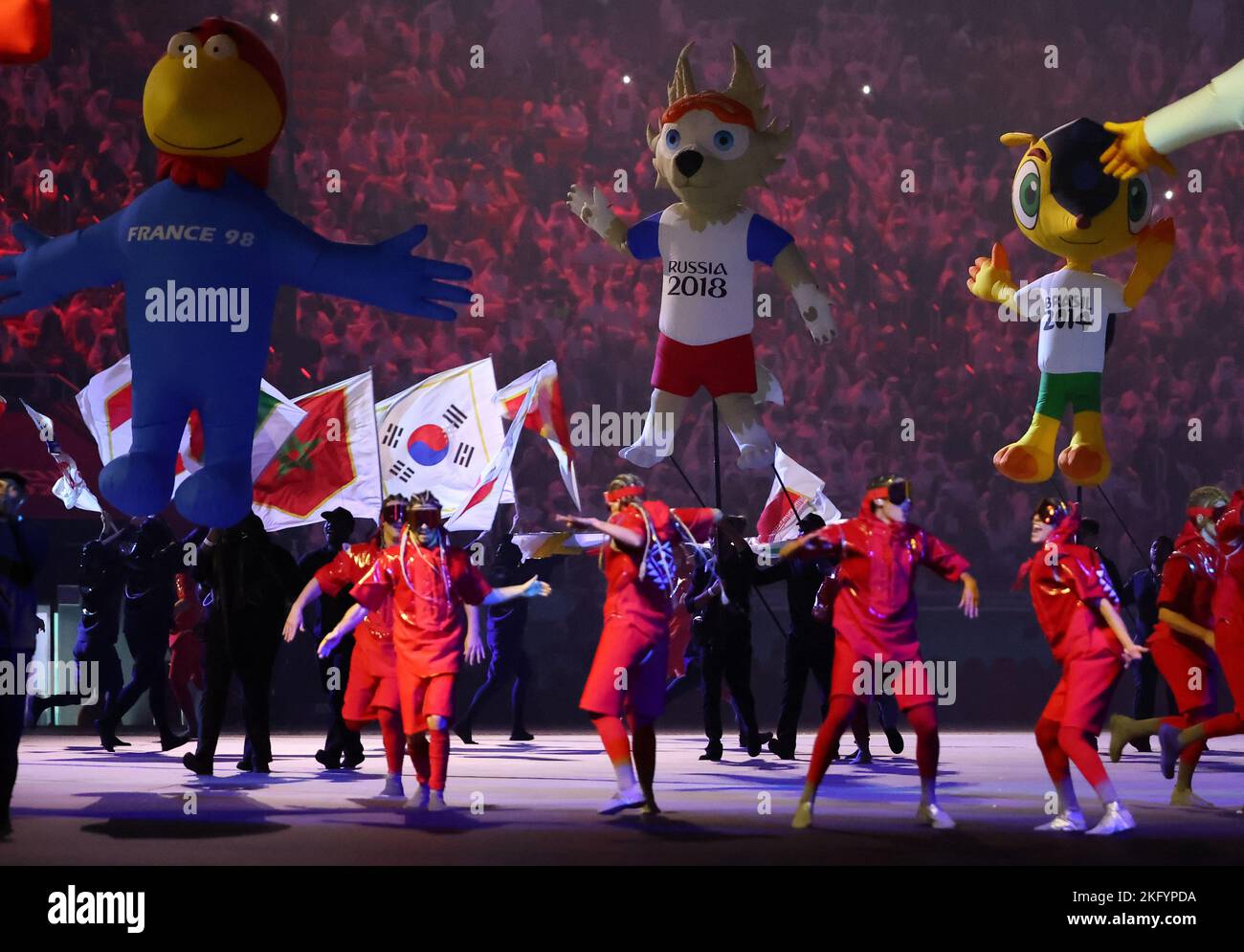 21st Nov, 2022. World Cup in Qatar Official mascots of previous World ...