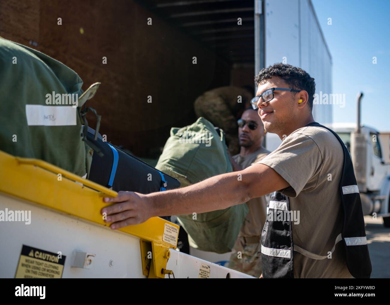 U.S. Air Force Airmen assigned to the 20th Fighter Wing (20th FW) load ...