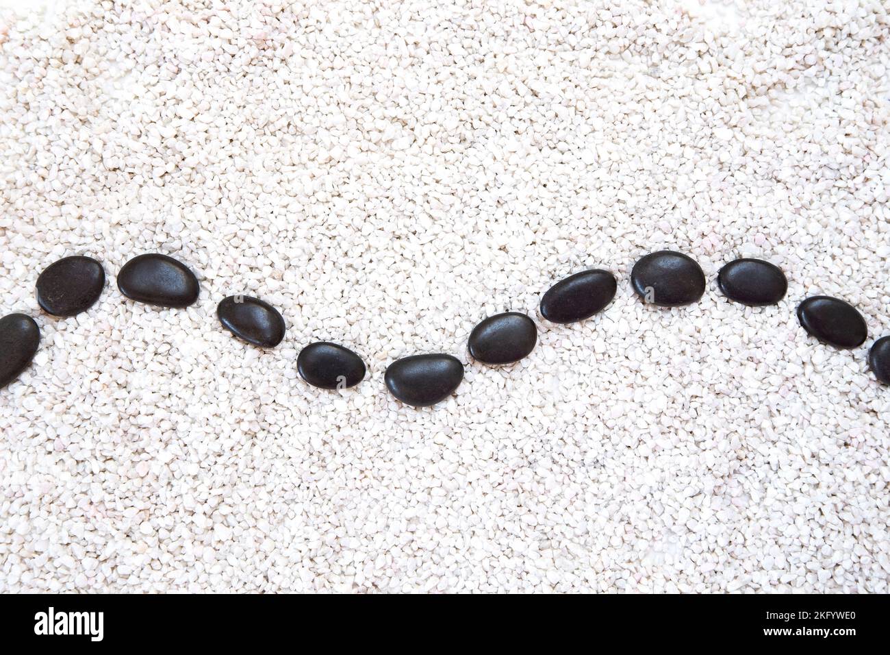 Japanese zen garden in the sand hi-res stock photography and images - Alamy