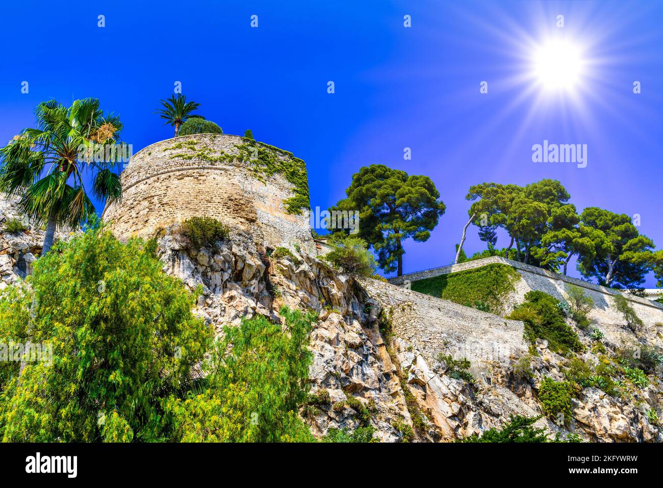 Fortress of Prince's palace on the cliff, Fontvielle, Monte-Carlo ...