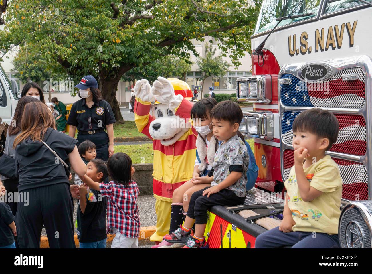 YOKOSUKA, Japan (Oct. 16, 2022) – Members of the Japanese local ...