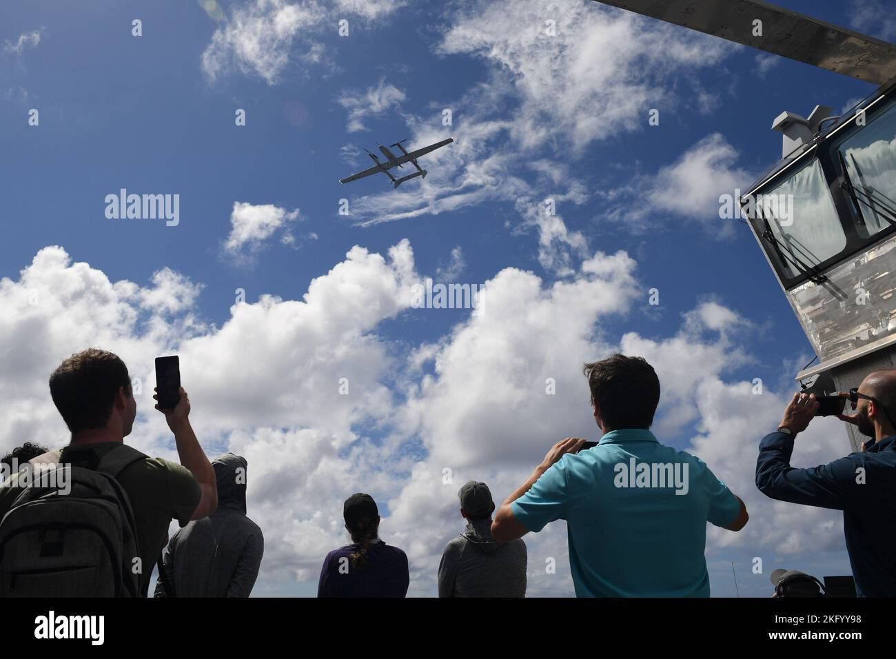 221016-N-DB801-0712 ATLANTIC OCEAN – (Oct. 16, 2022) – An FVR-90 ...