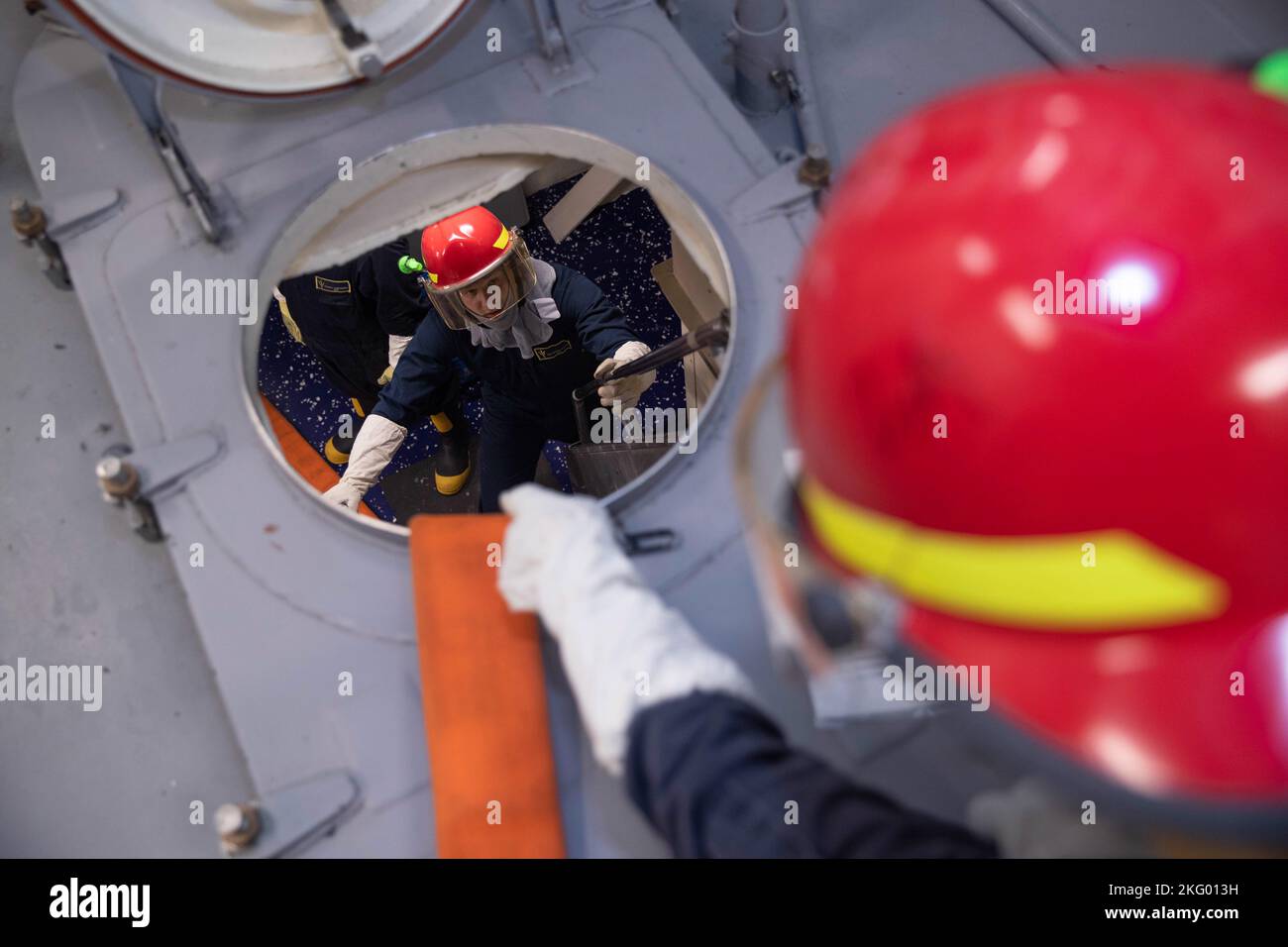 221017-N-IL330-1081 PHILIPPINE SEA (Oct. 17, 2022) – Damage Controlman ...