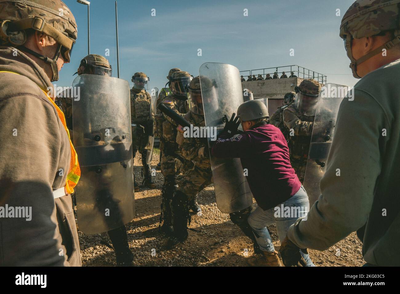 U.S. Army Soldiers assigned 76th Infantry Brigade Combat Team, Indiana ...