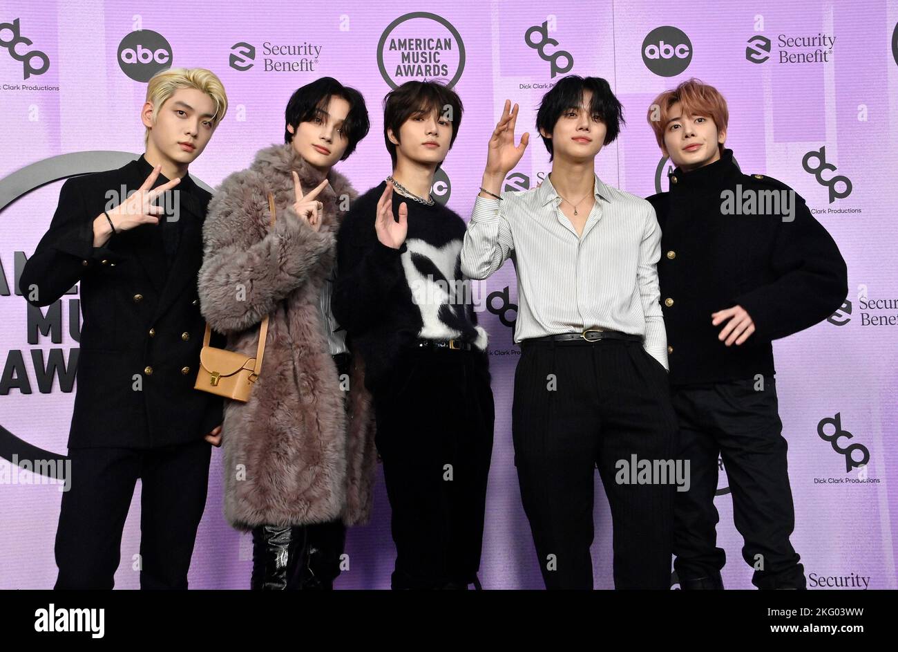Los Angeles, United States. 20th Nov, 2022. (L-R) Soobin, Huening Kai ...