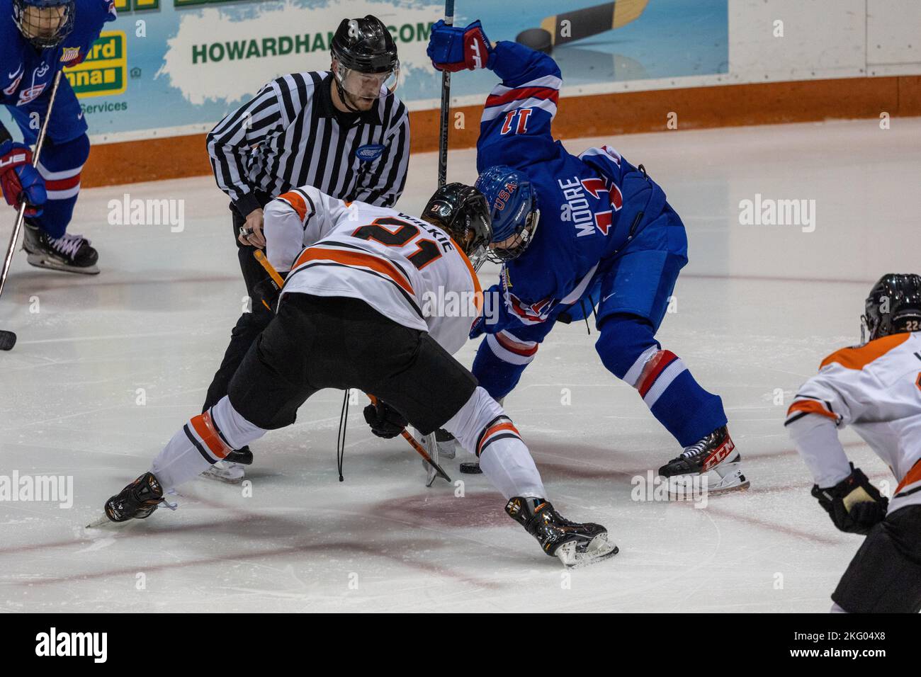 Take 11 21 18 hi-res stock photography and images - Alamy