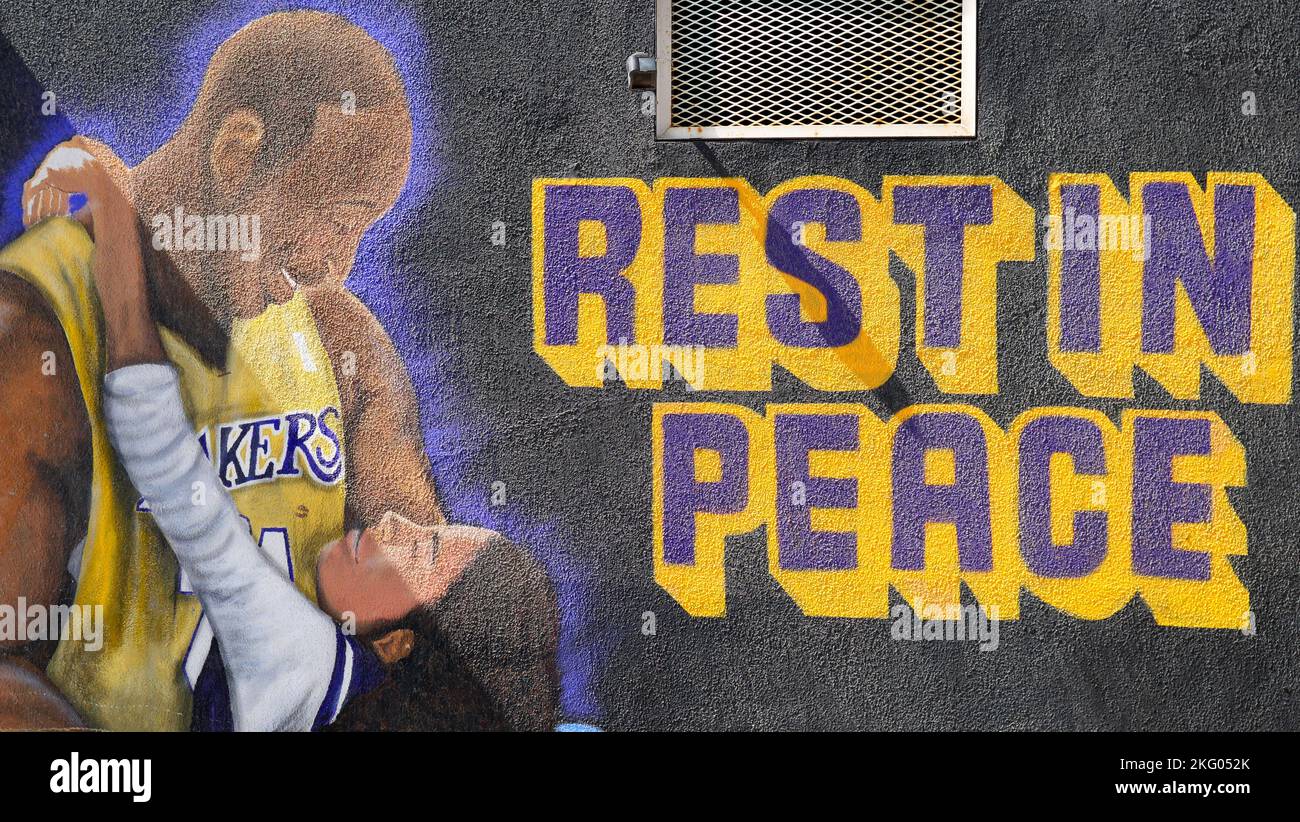 Rest in Peace Kobe Bryant and Gianna Maria Onore memorial wall mural in ...