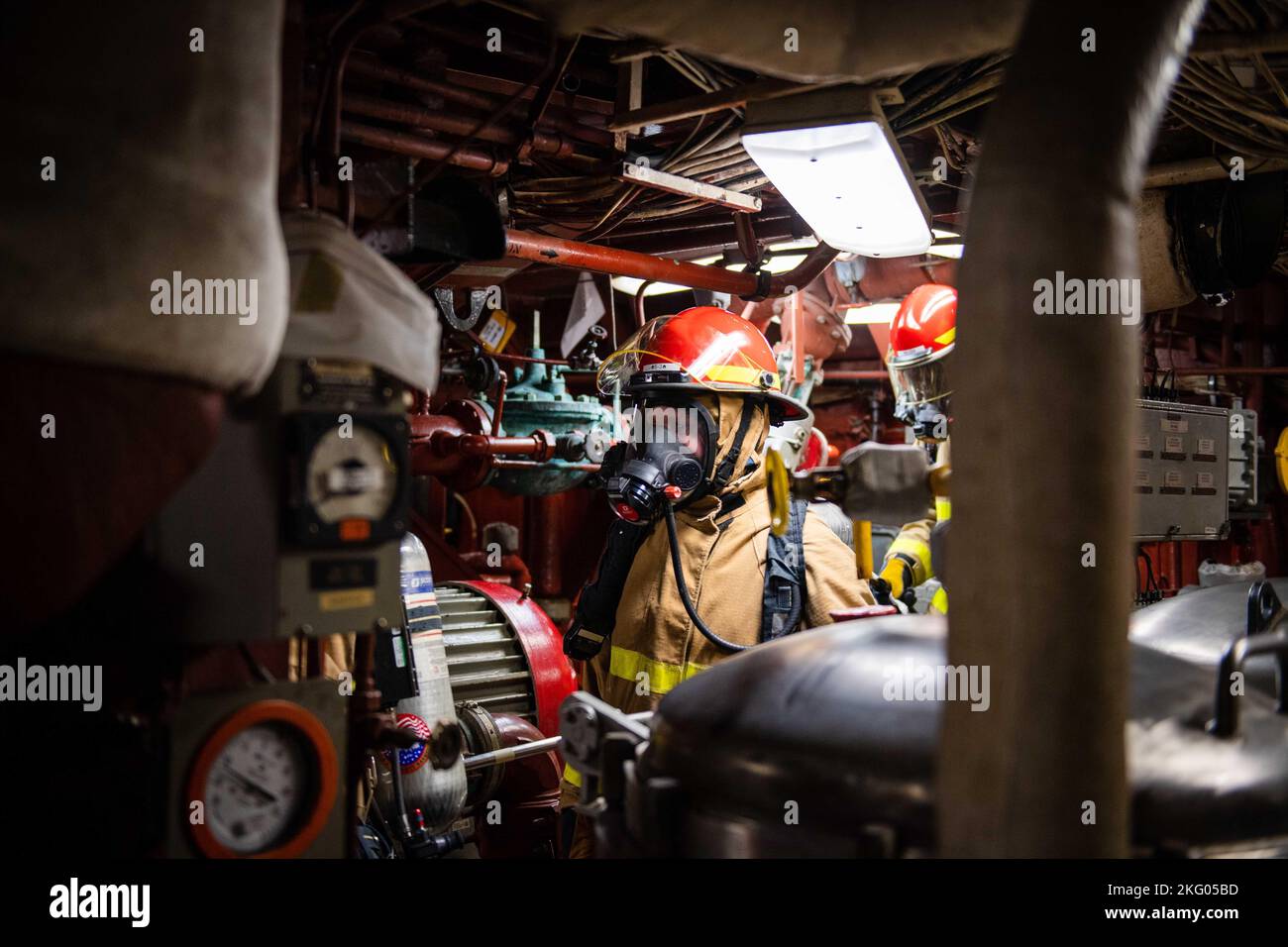 221017-N-YV347-2092 PACIFIC OCEAN (Oct. 17, 2022) U.S. Navy Machinist's ...