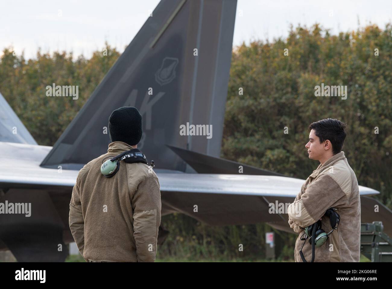 U.S. Air Force maintainers assigned to the 90th Expeditionary Fighter ...