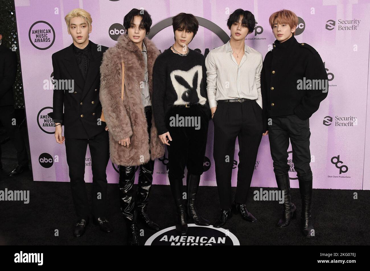 Los Angeles, USA. 20th Nov, 2022. (L-R) TXT aka TOMORROW X TOGETHER - Soobin, HueningKai ...