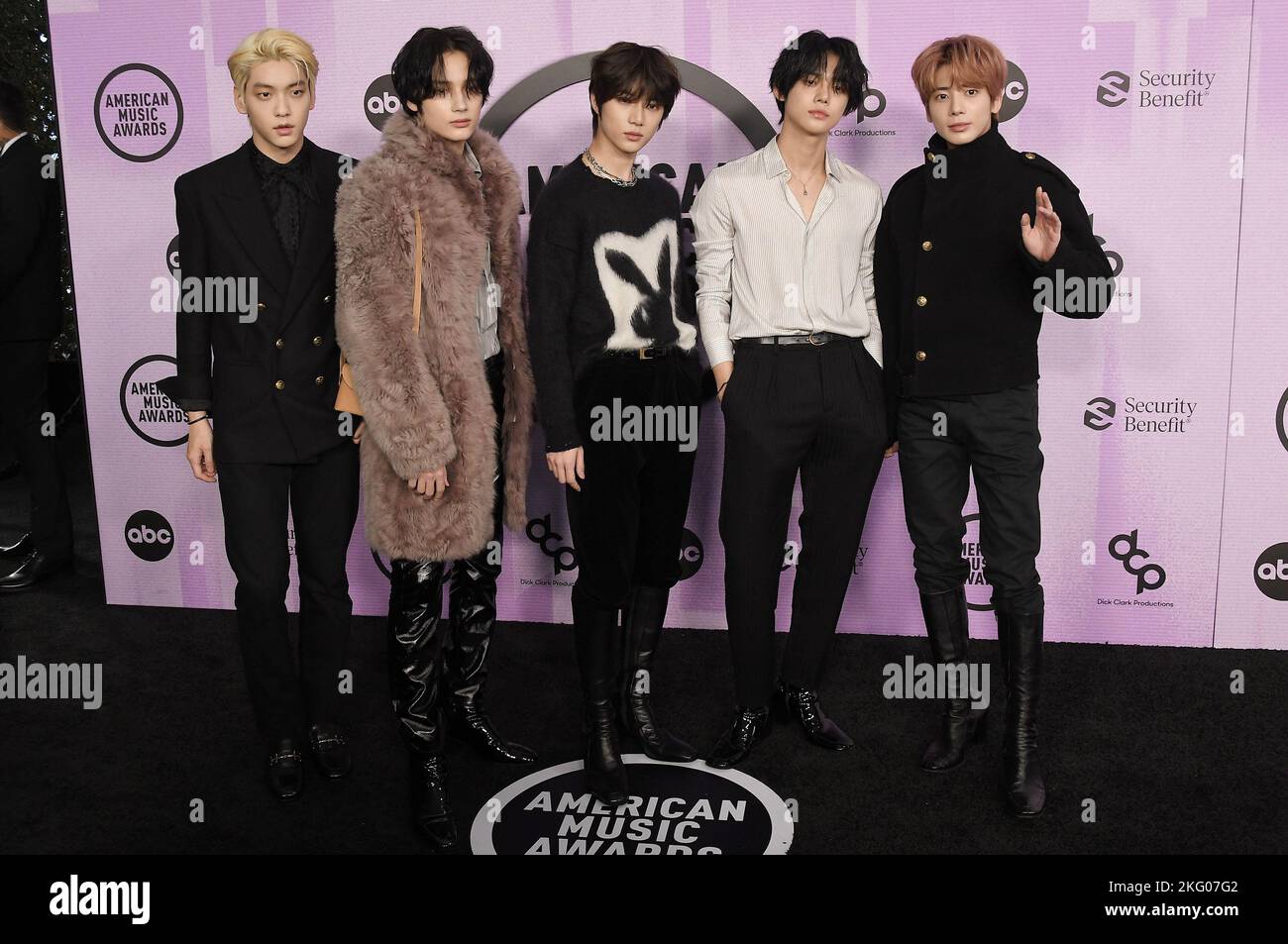 Los Angeles, USA. 20th Nov, 2022. (L-R) TXT aka TOMORROW X TOGETHER - Soobin, HueningKai ...