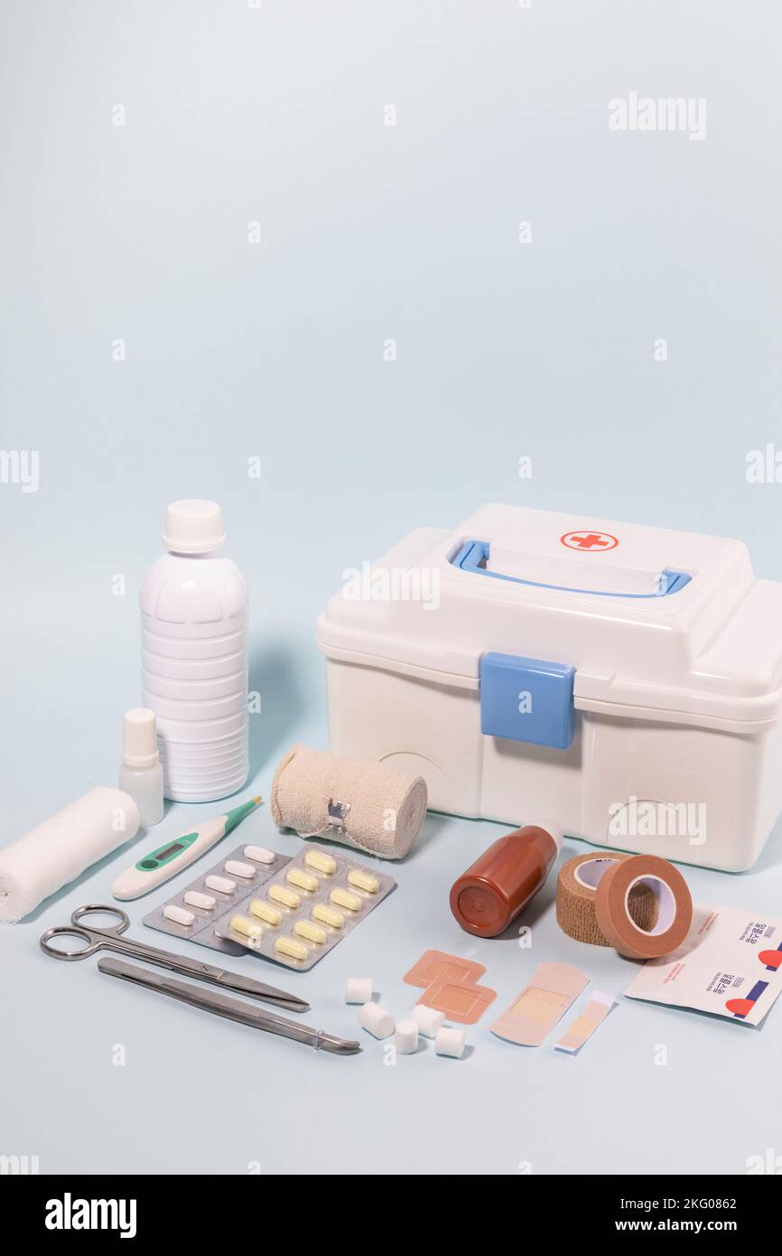 first aid box, emergency medical kit Stock Photo - Alamy