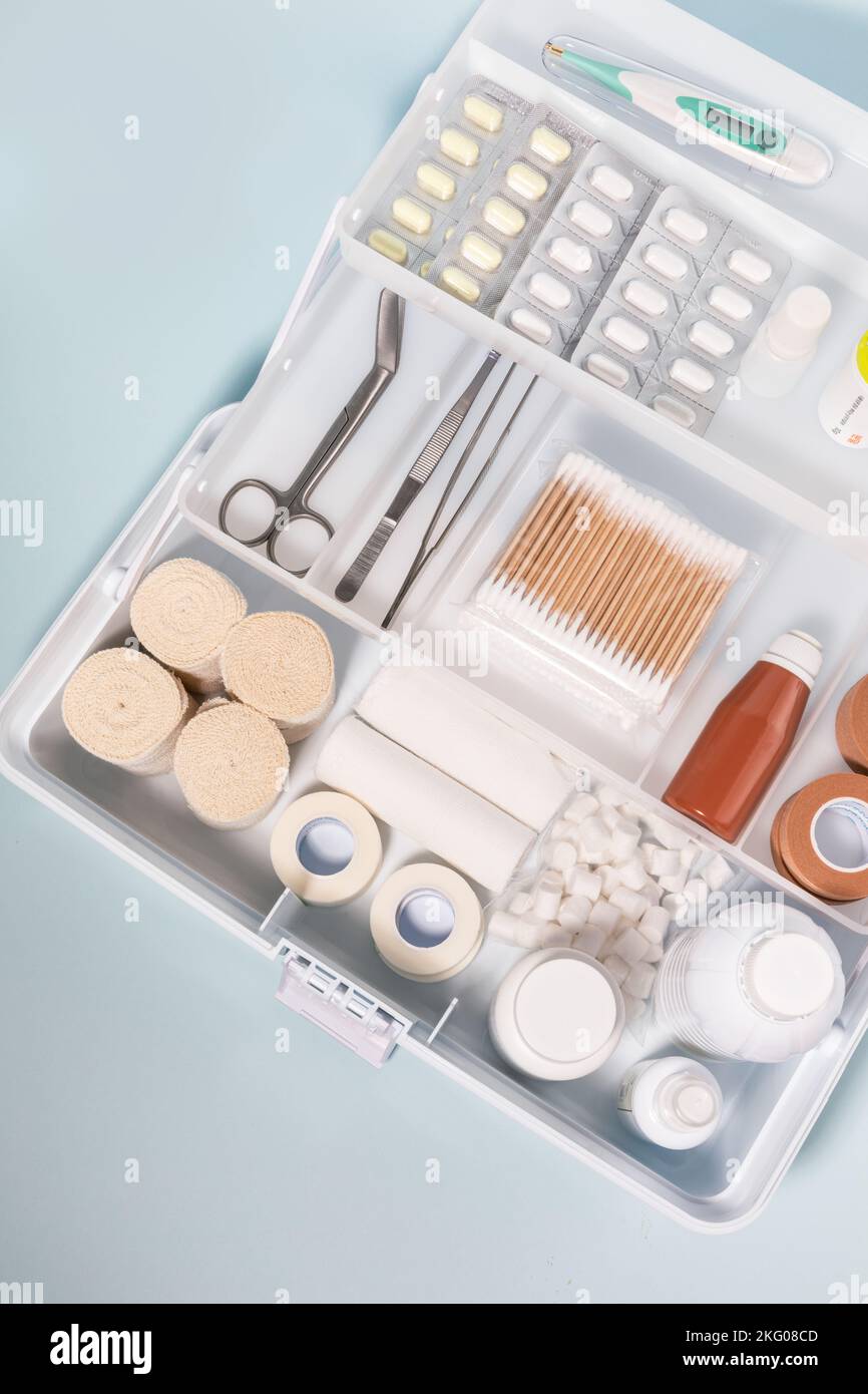 first aid box, emergency medical kit Stock Photo - Alamy
