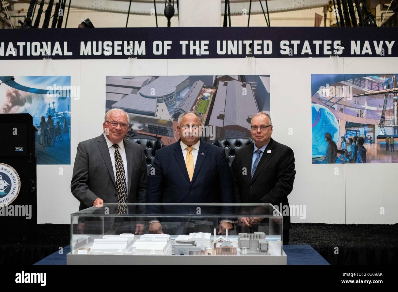 221018-N-FK318-1121 WASHINGTON NAVY YARD (Oct. 18, 2022) Navy Museum ...