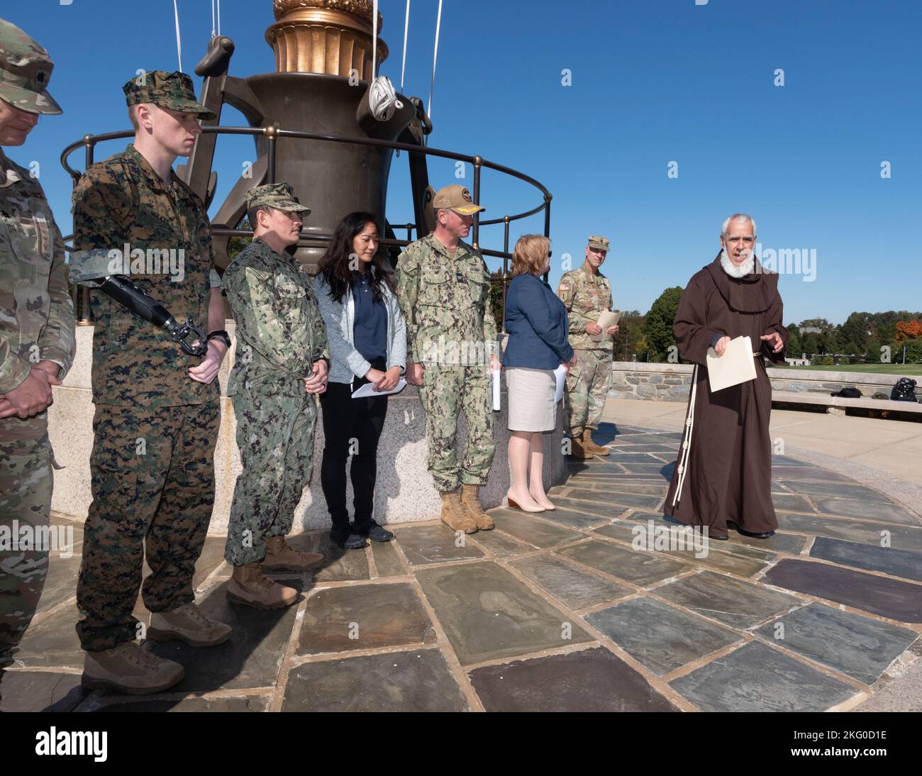 The Walter Reed Facility Dogs along with the Red Cross Volunteer and ...