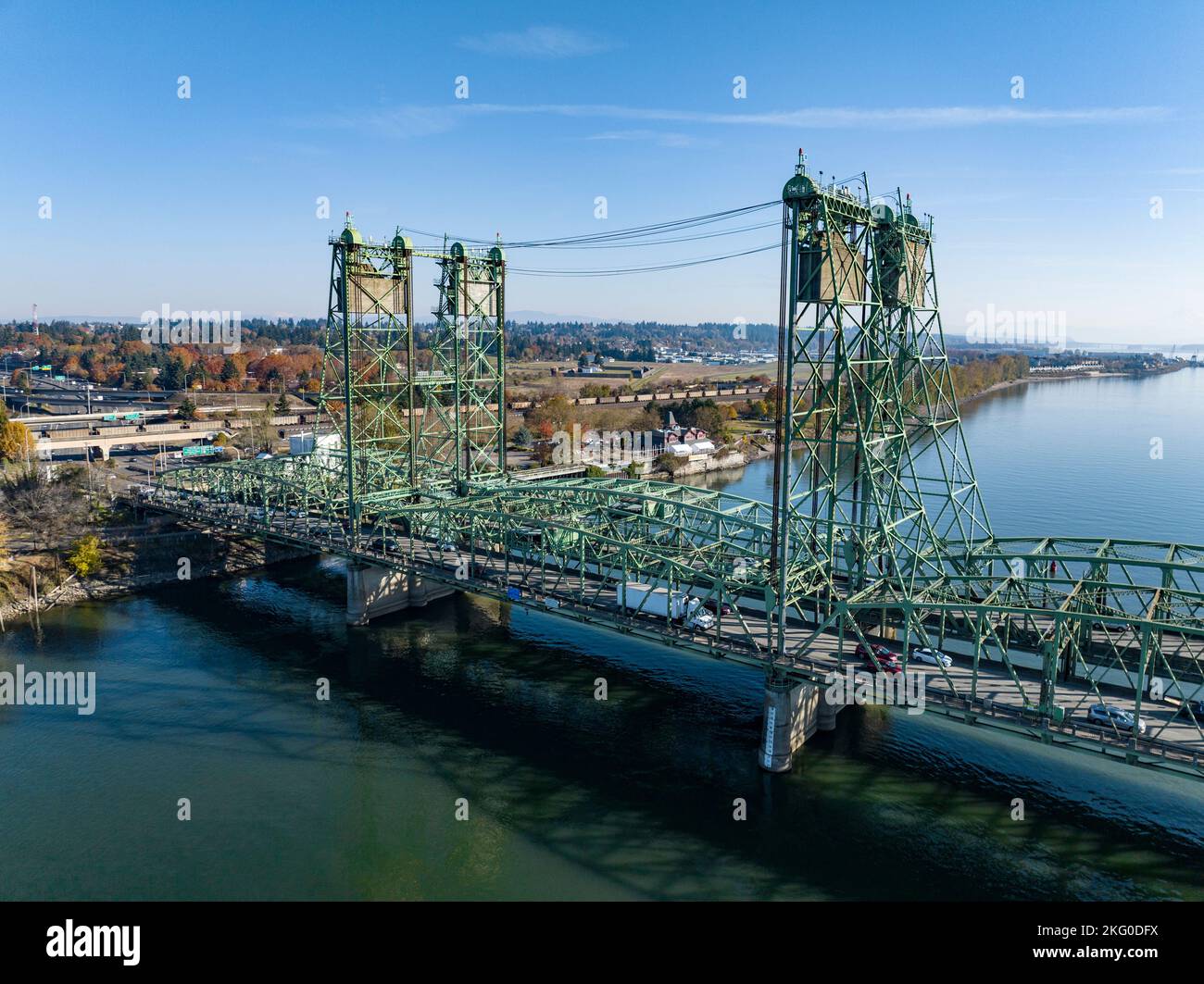 I-5 Bridge over the Columbia River connecting Portland, Oregon with ...