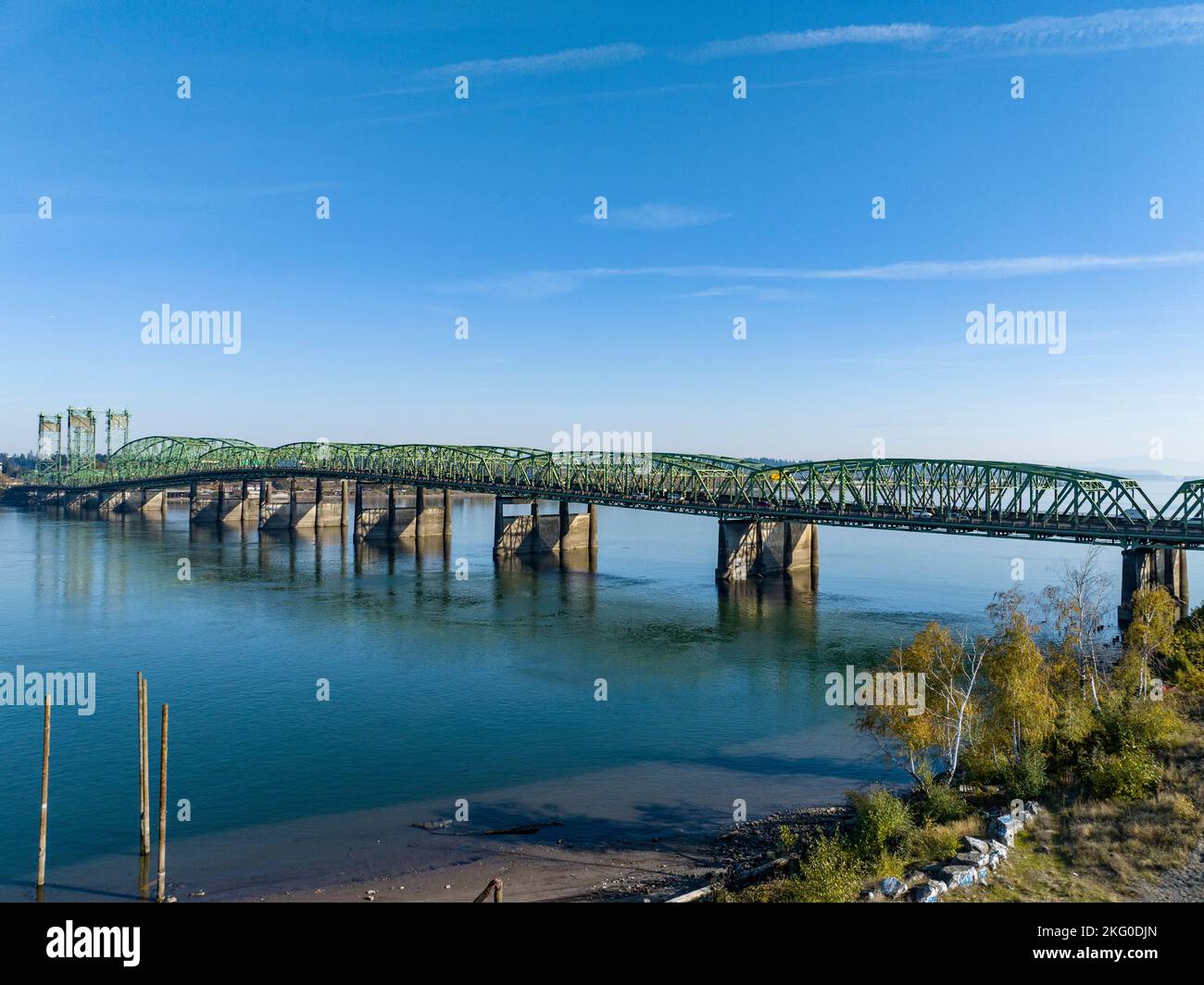 I-5 Bridge over the Columbia River connecting Portland, Oregon with ...
