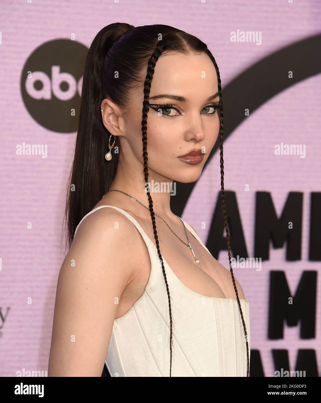 Los Angeles, California, USA. 20th November, 2022. Dove Cameron ...