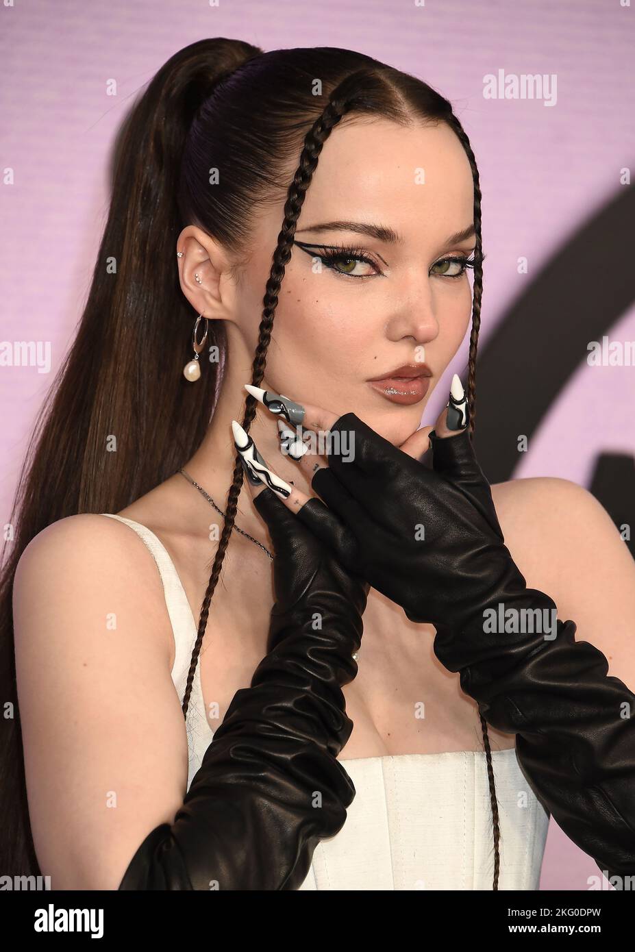 Los Angeles, California, USA. 20th November, 2022. Dove Cameron ...