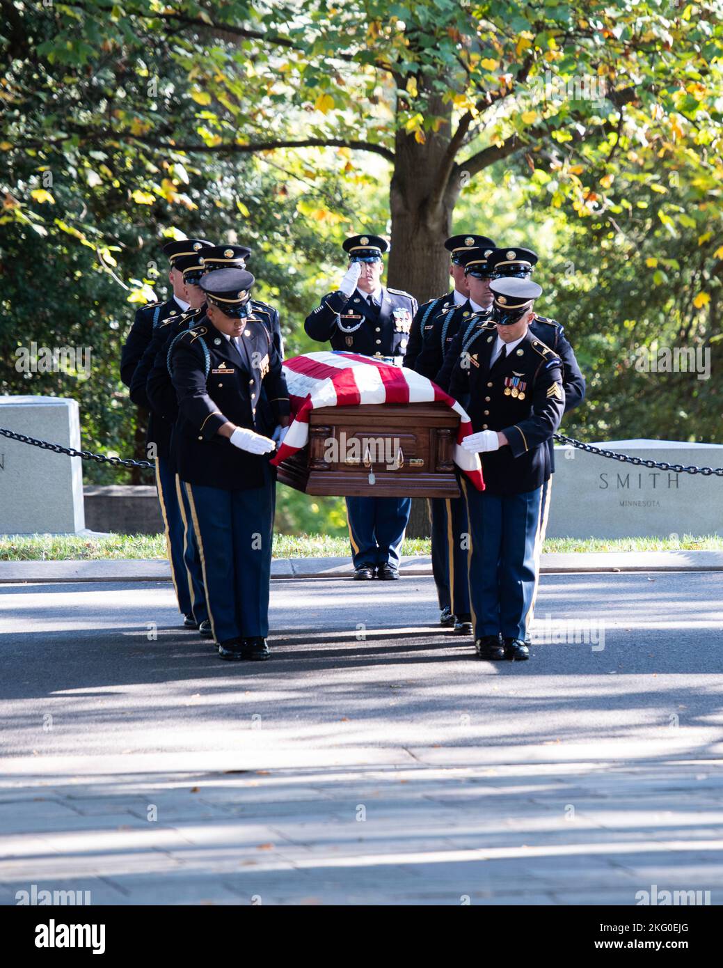 Soldiers from the 3d U.S. Infantry Regiment (The Old Guard), the 3d U.S ...