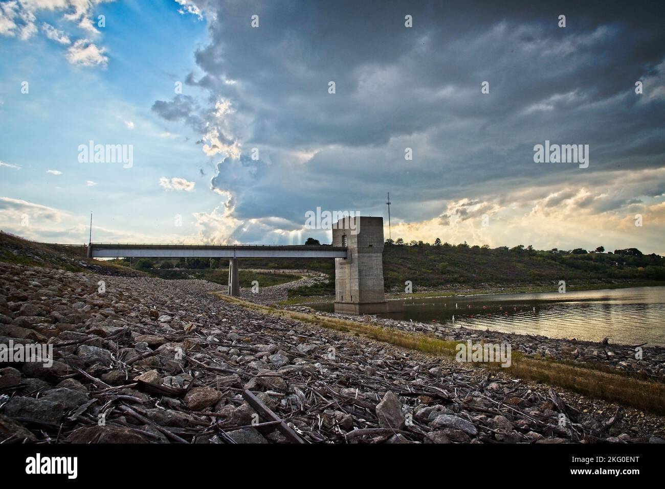 Tuttle Creek Dam and tower Stock Photo - Alamy