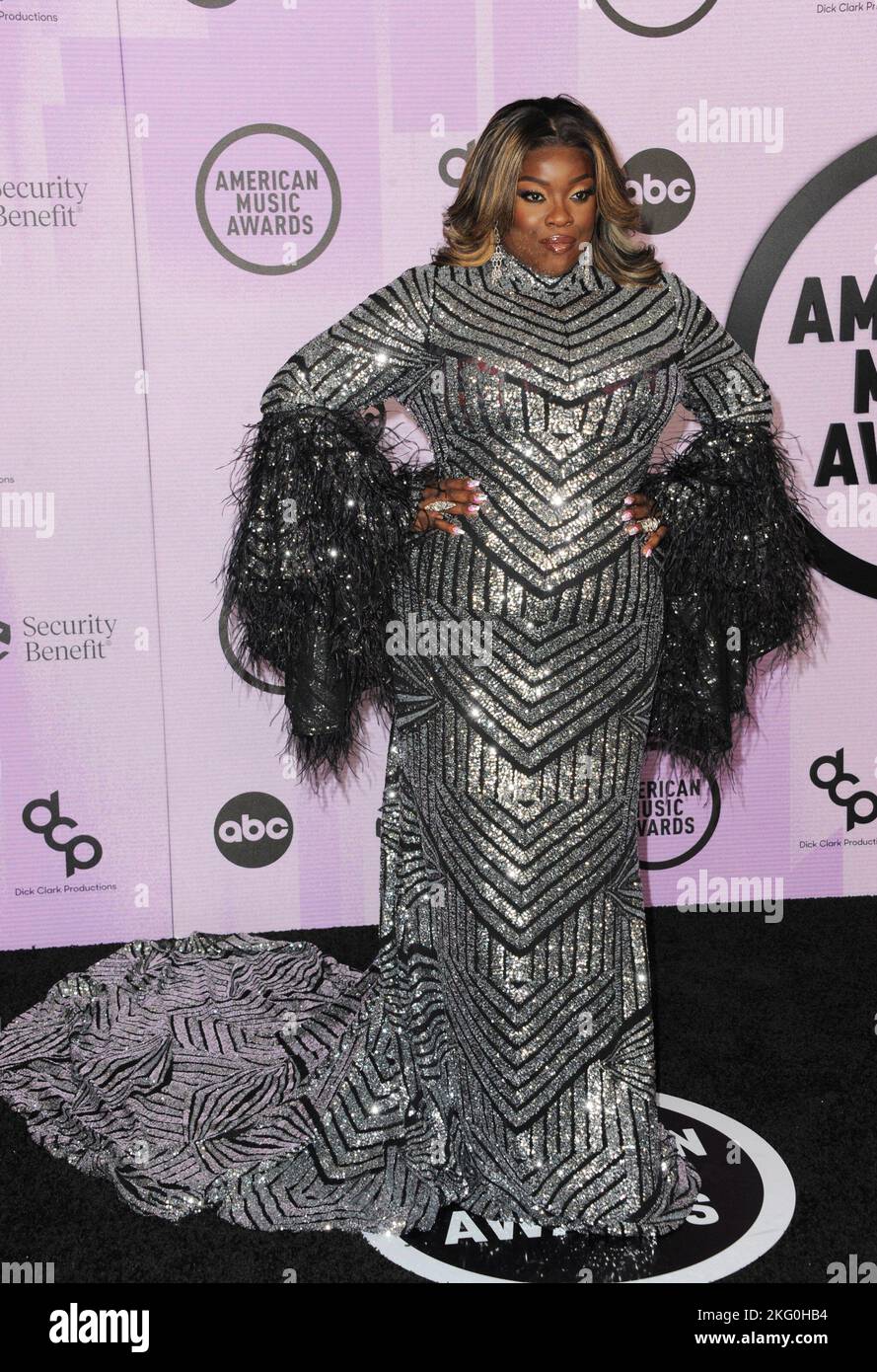 Los Angeles, CA. 20th Nov, 2022. Yola at arrivals for 2022 American ...