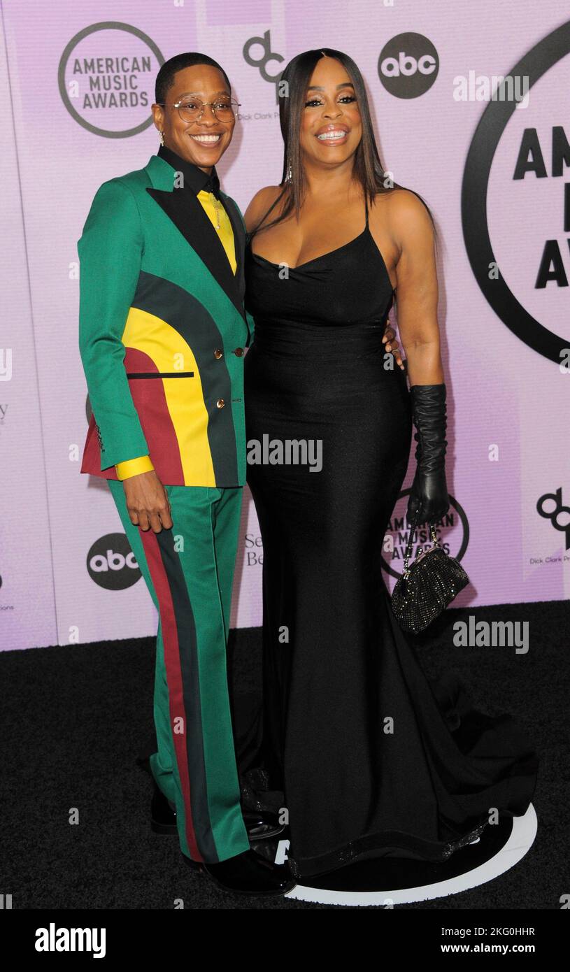 Los Angeles, CA. 20th Nov, 2022. Jessica Betts, Niecy Nash-Betts at ...