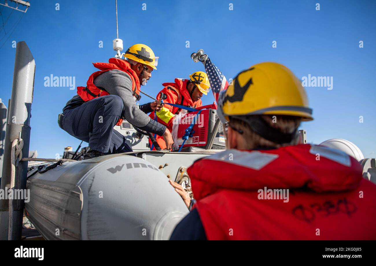 BALTIC SEA (Oct. 19, 2022) Boatswain’s Mate 3rd Class Jaylon Lewis ...