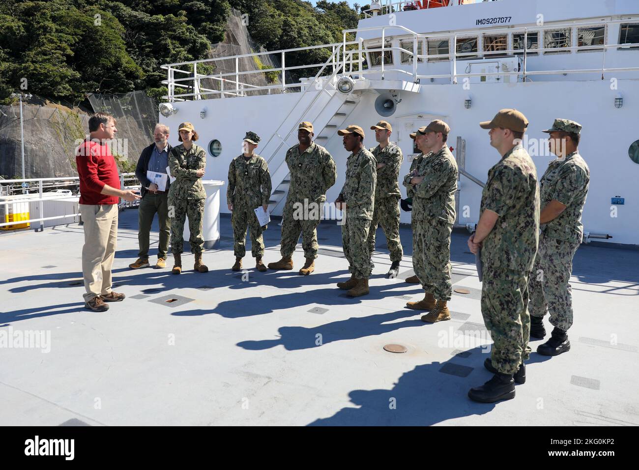 YOKOSUKA, Japan (Oct 20, 2022) Captain Scott Spears speaks with Sailors ...