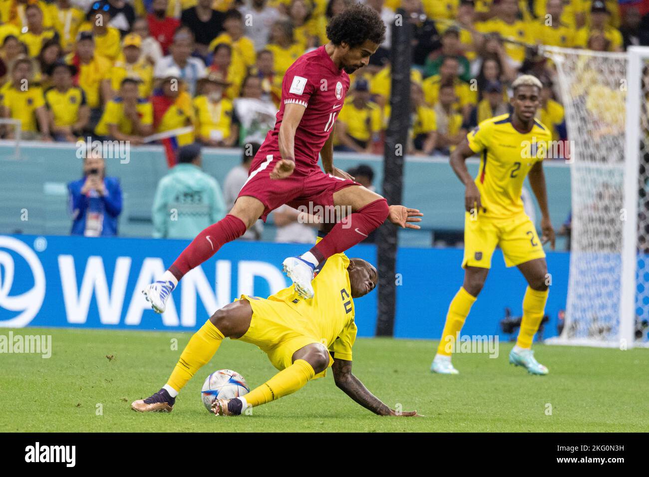 AL KHOR, QATAR - NOVEMBER 20: Player of Qatar Akram Afif fights for the ...