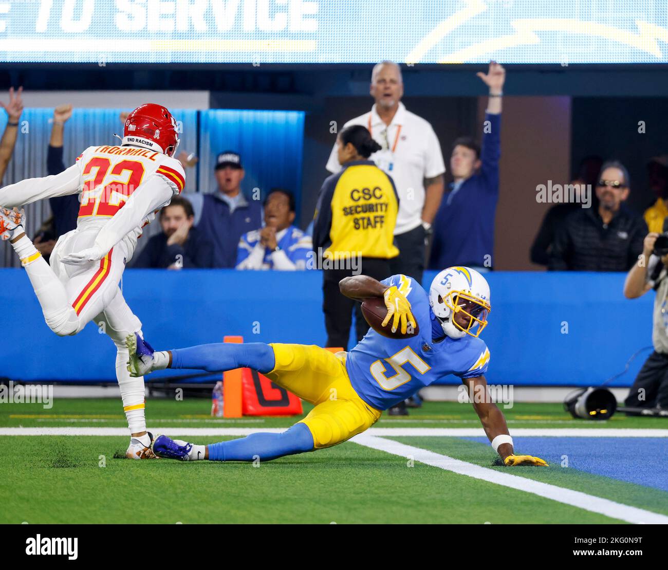 Joshua palmer chargers hi-res stock photography and images - Alamy